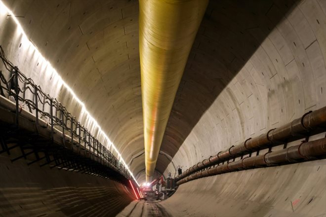 Prolongement du RER E: à Paris, un chantier souterrain géant dans un ...