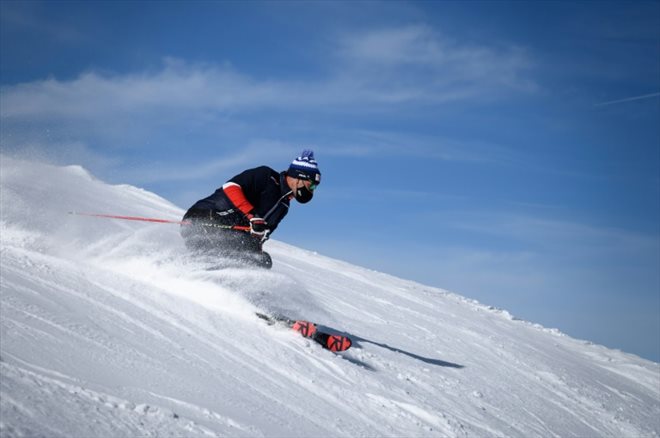 Tous en piste, le credo des stations de ski suisses face au Covid